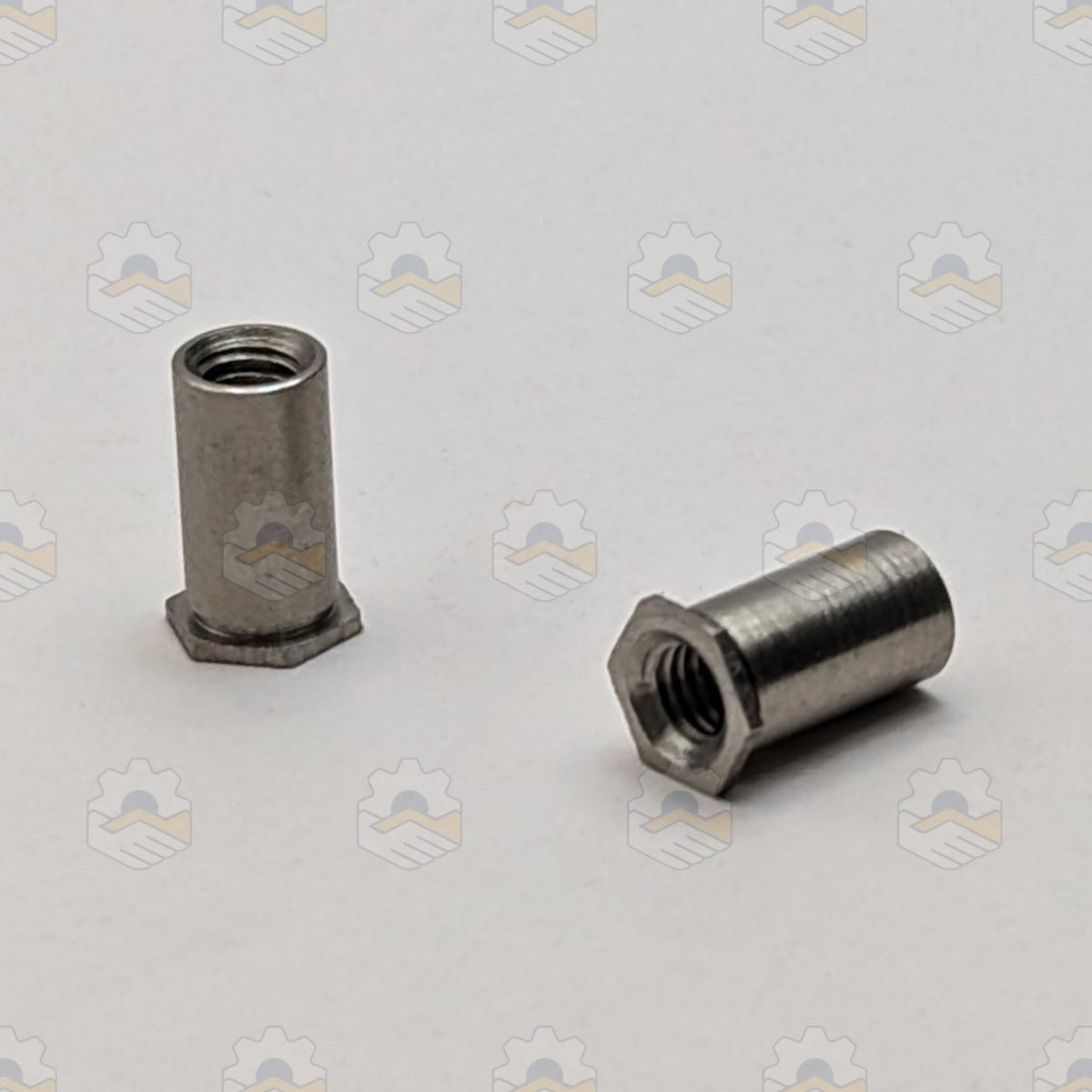 THROUGH HOLE THREADED STANDOFF - SS – PS Components